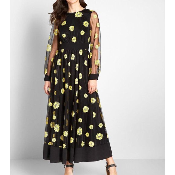 Modcloth | Dresses | Modcloth Sunflower Black And Yellow Maxi Dress ...